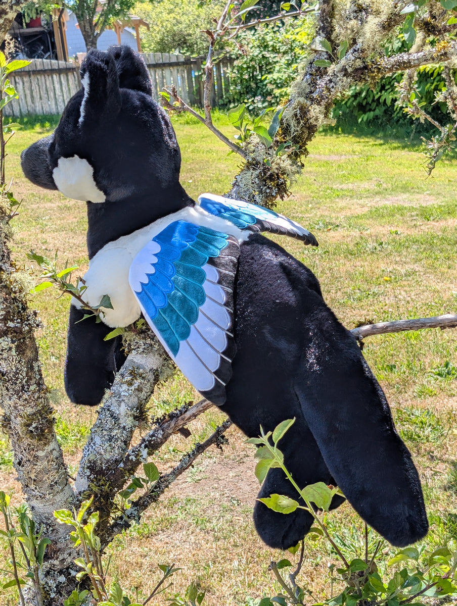 Magpie Winged Wolf – Feathered Fox Den